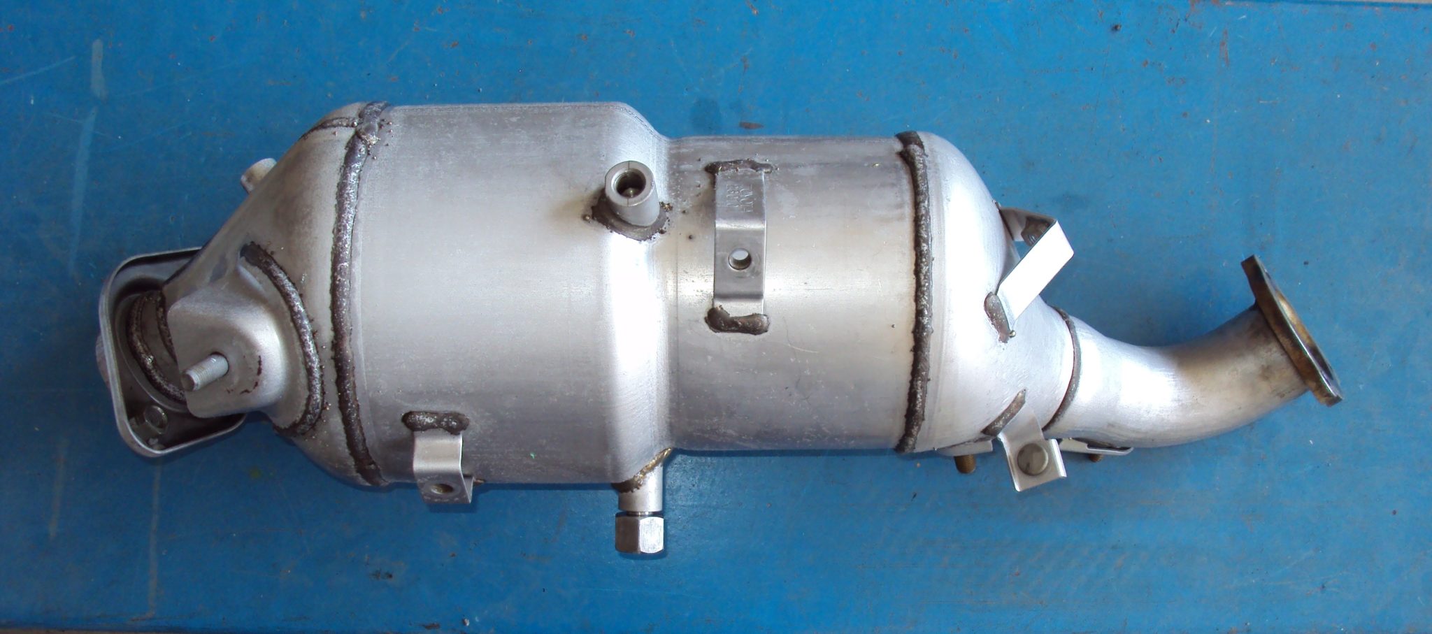 Lexus is220d Diesel Ανακατασκευασμένο DPF – DPF Cleaning